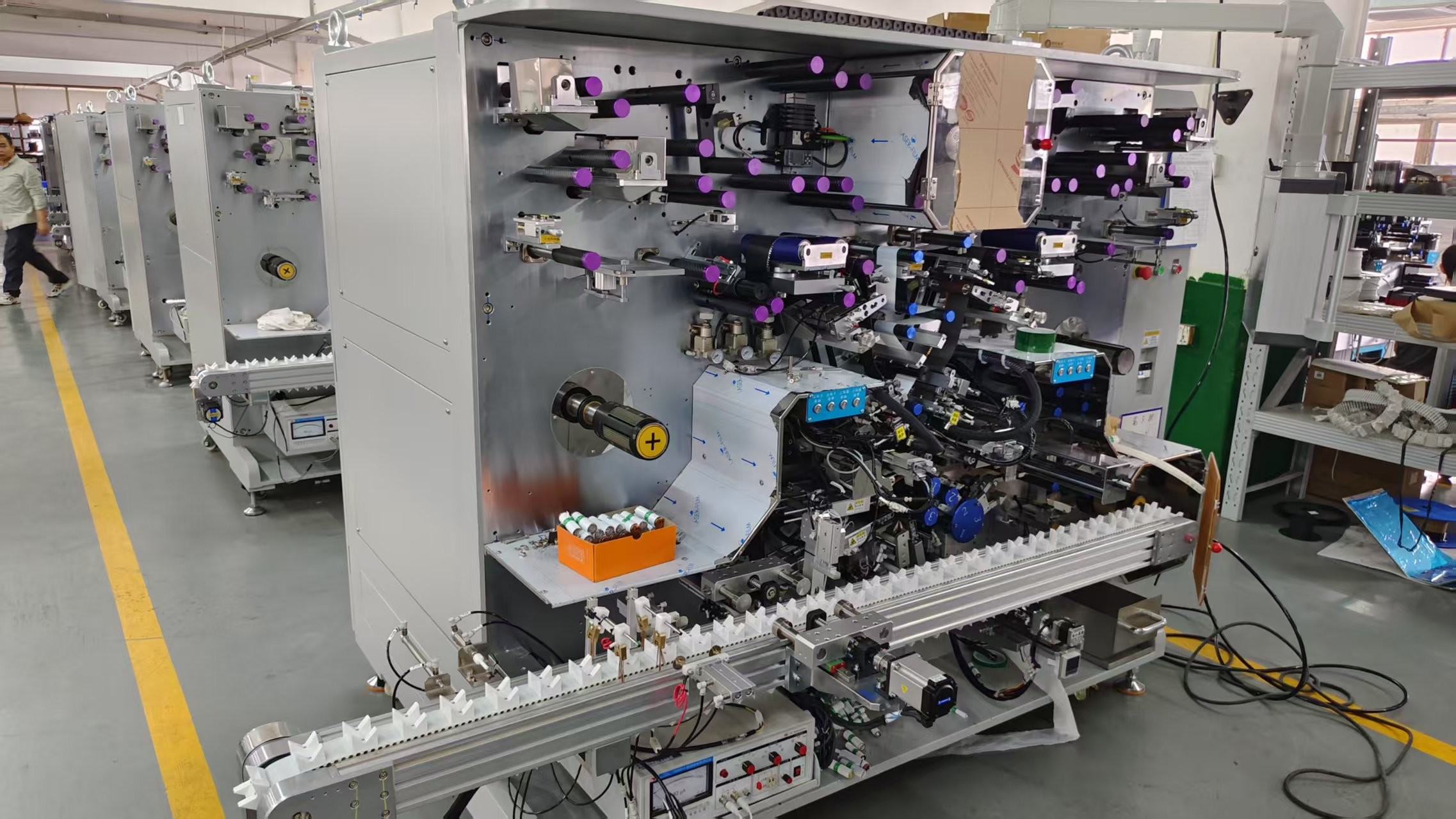 18650 21700 4680 Full Tab Automatic Winding machine